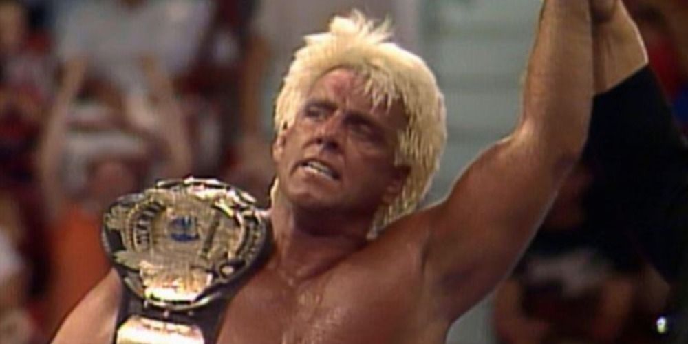 10 WWE Champions Who Were Great Sellers In The Ring