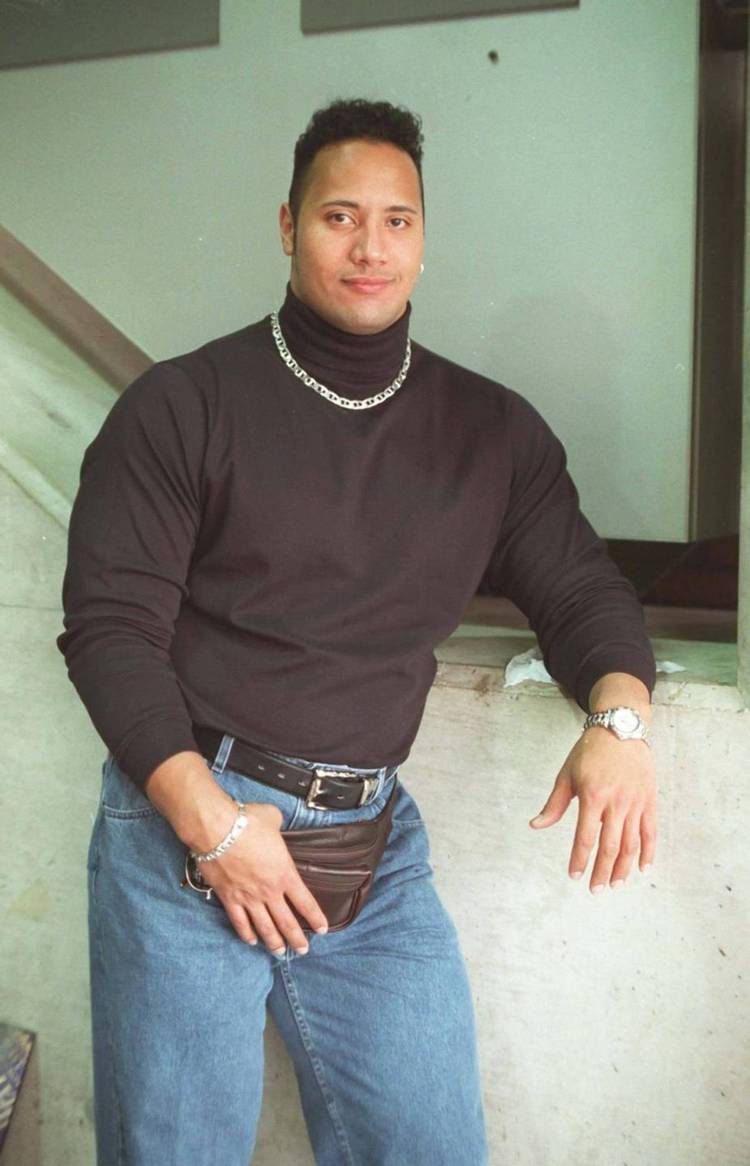 10 Pictures Of A Young "The Rock" WWE Fans Have To See