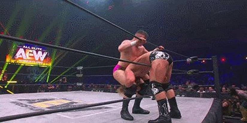 10 Variations Of The Piledriver That Are Insane To Watch