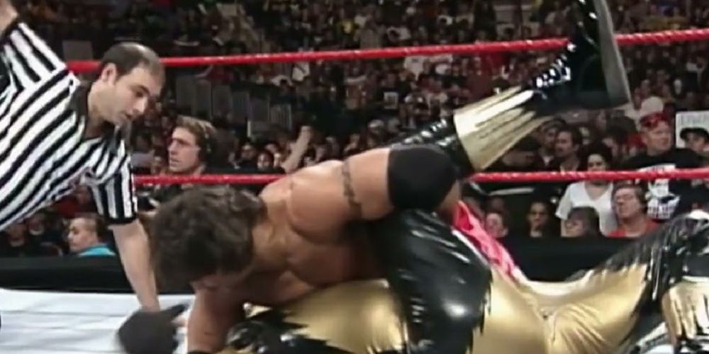 10 Things WWE Fans Need To Know About The Pretty Mean Sisters