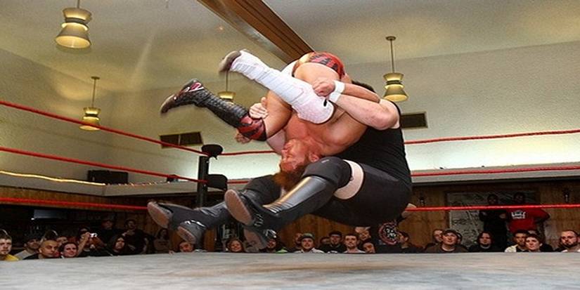 10 Variations Of The Piledriver That Are Insane To Watch