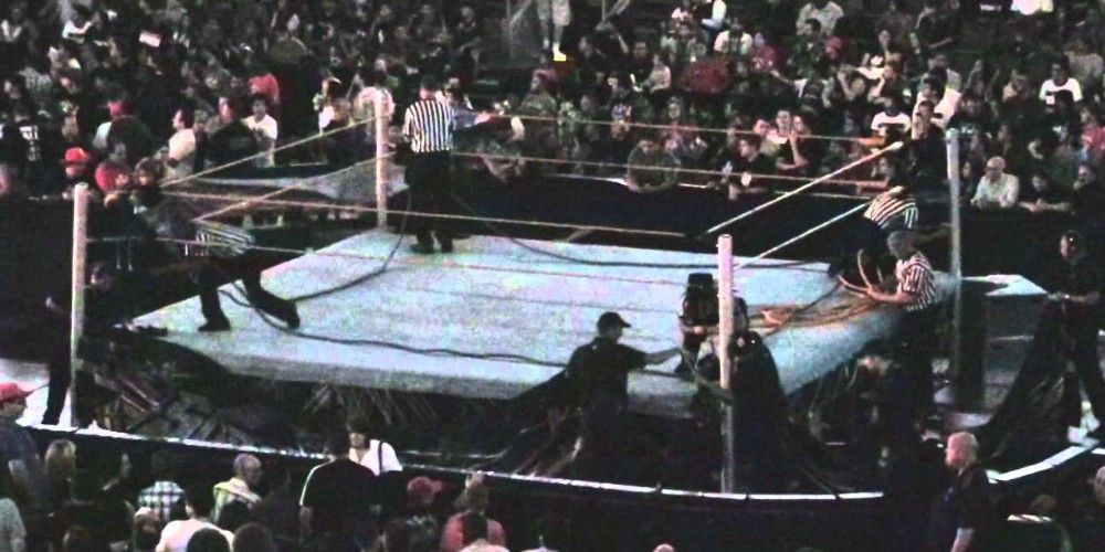 10 Things You Never Knew About Working On A Wrestling Ring Crew