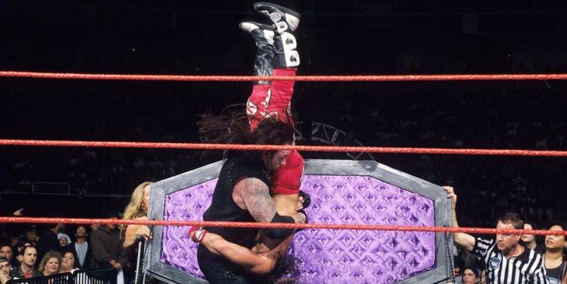 The Undertaker's 10 Best WWE Matches Of The 1990s, Ranked