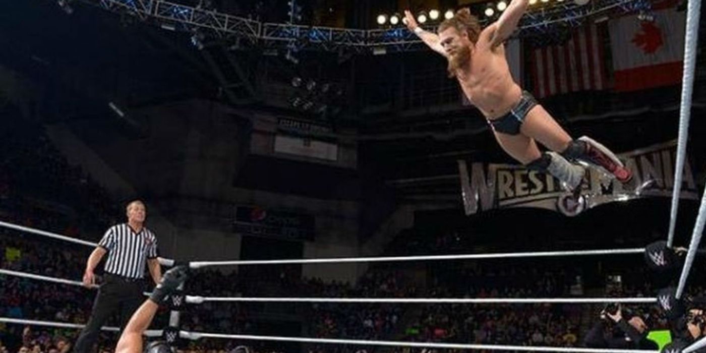 Why The Diving Headbutt Is One Of The Most Dangerous Moves In Wrestling ...