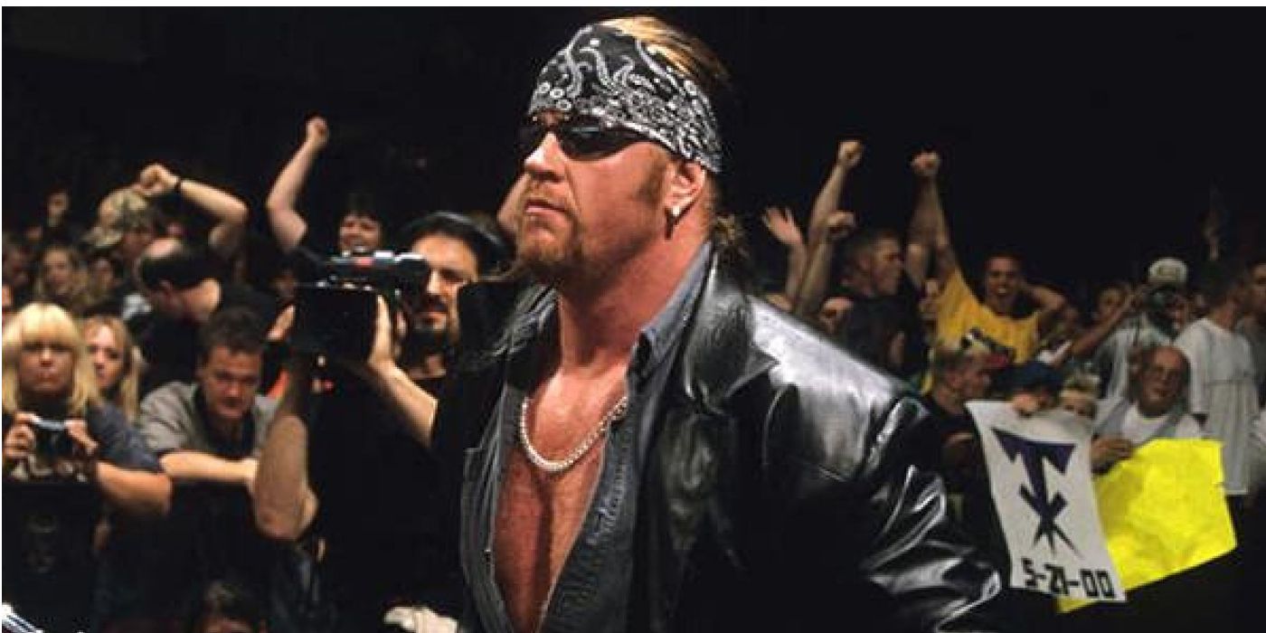 Why The Undertaker Wore Snakeskin Pants At Survivor Series 2000, Explained