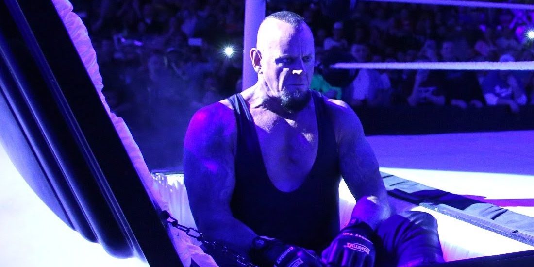 10 Backstage Stories About The Undertaker WWE Fans Have To Know