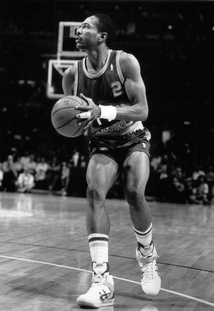 10 Best Small Forwards In NBA History