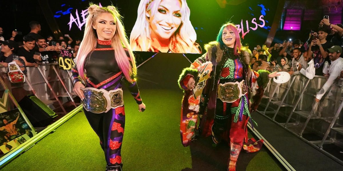 Every WWE SmackDown Champion In 2022, Ranked Worst To Best