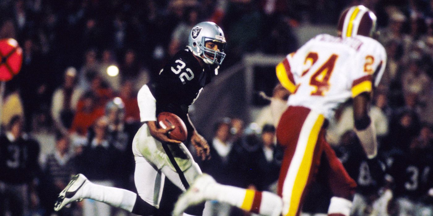 10 NFL Super Bowl Games With The Most Rushing Yards, Ranked