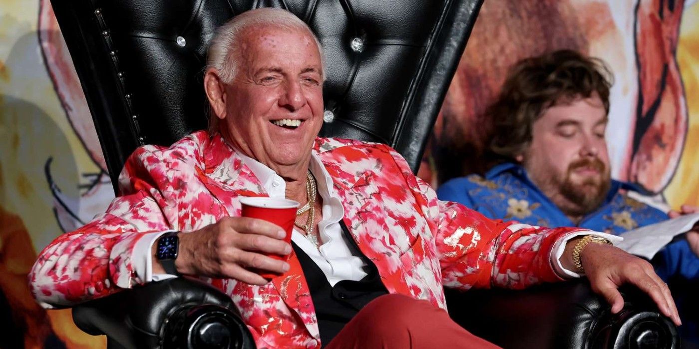 Ric Flair Is "Begging" To Wrestle Again