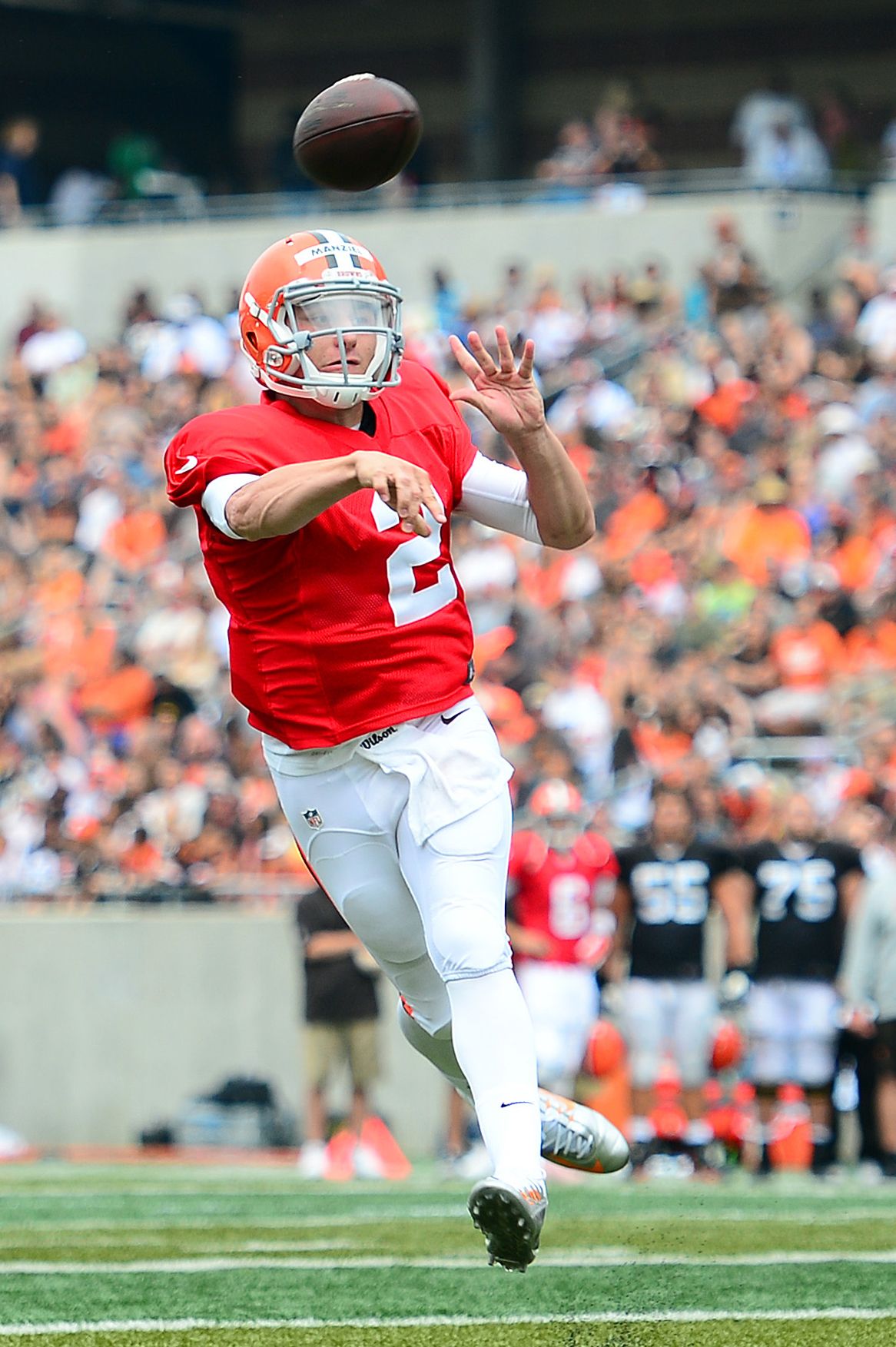 10 NFL Players Known For Partying Too Hard