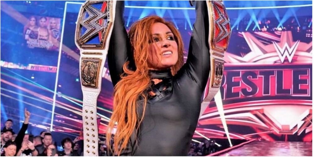 The Real Life Bond Between Wwe Wrestlers Becky Lynch And Lita Explained