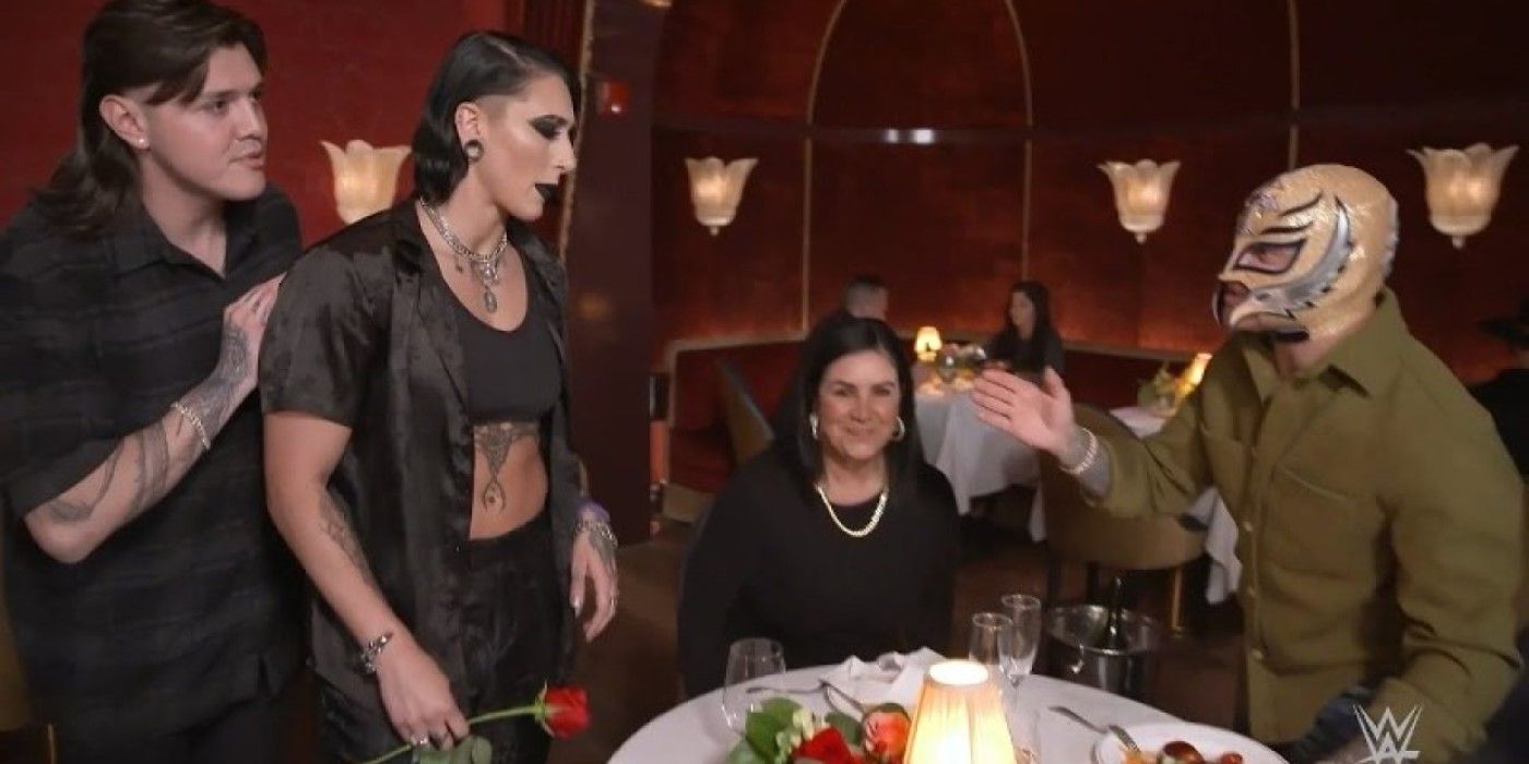 Dominik Mysterio & Rhea Ripley Invade Rey Mysterio's Valentine's Day ...