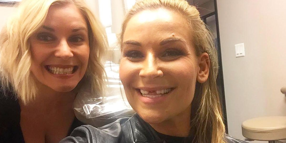 10 Pro Wrestlers Who Have Lost Their Teeth