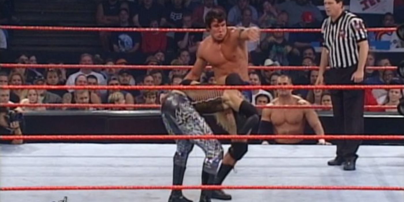 10 Current WWE Wrestlers You Forgot Had Other Finishers
