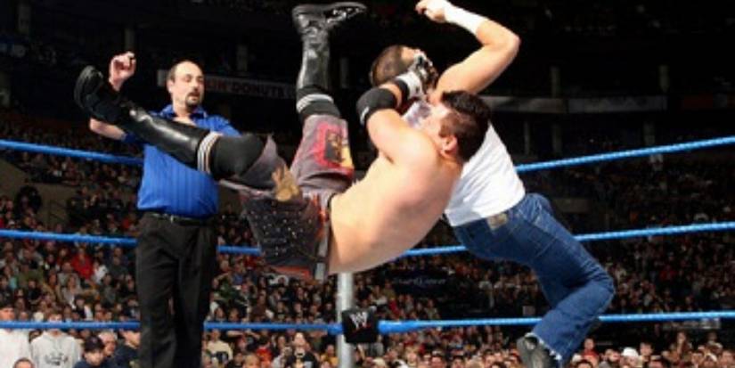 10 Current WWE Wrestlers You Forgot Had Other Finishers