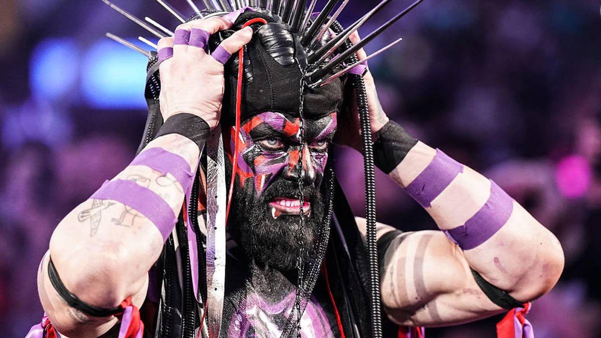Backstage Worry Finn Balor Is Wrestling Despite Injury Issues