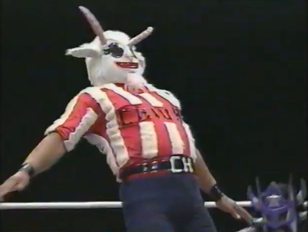 10 Most Bizarre Gimmicks In Mexican Wrestling History, Explained