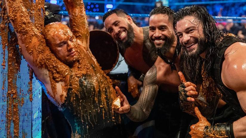 10 Times WWE Wrestlers Looked Uncomfortable On-Screen