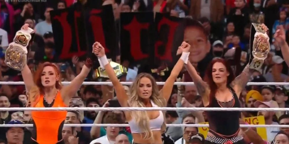 Trish Stratus Turns Heel On Becky Lynch During Monday Night Raw