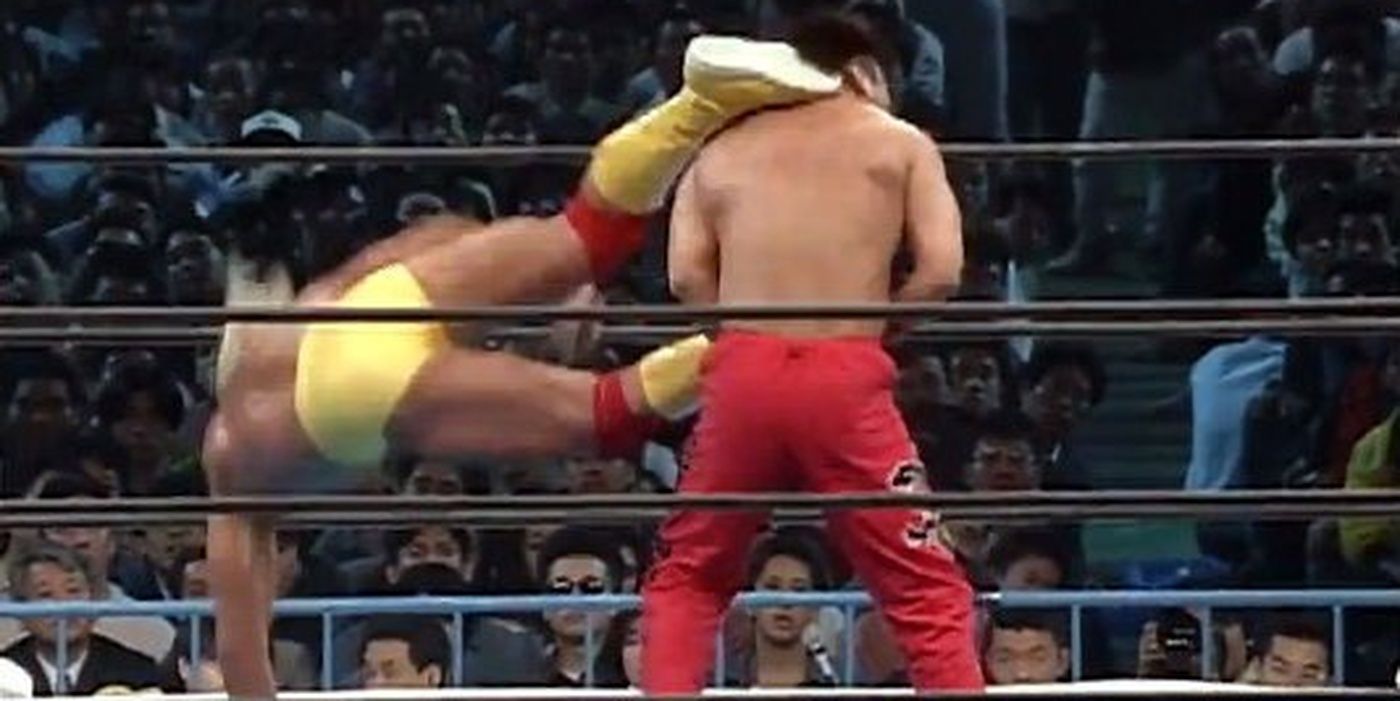 10 Wrestling Moves That Giants Shouldn't Have Been Able To Do (But Did)