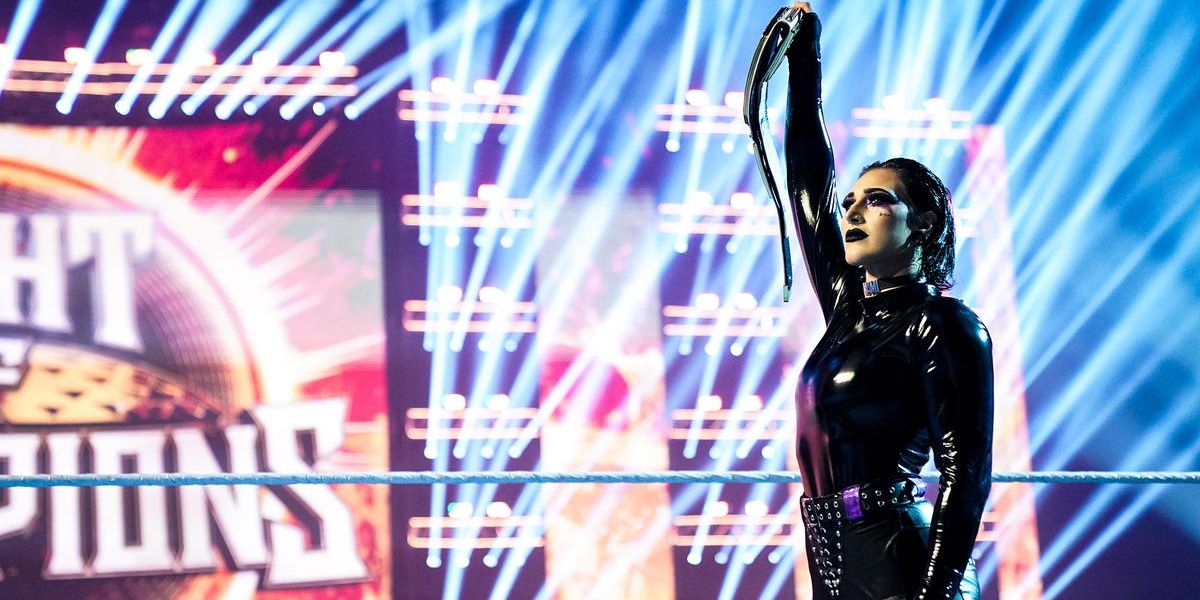 The 7 Youngest (& 7 Oldest) Women's Wrestlers In WWE