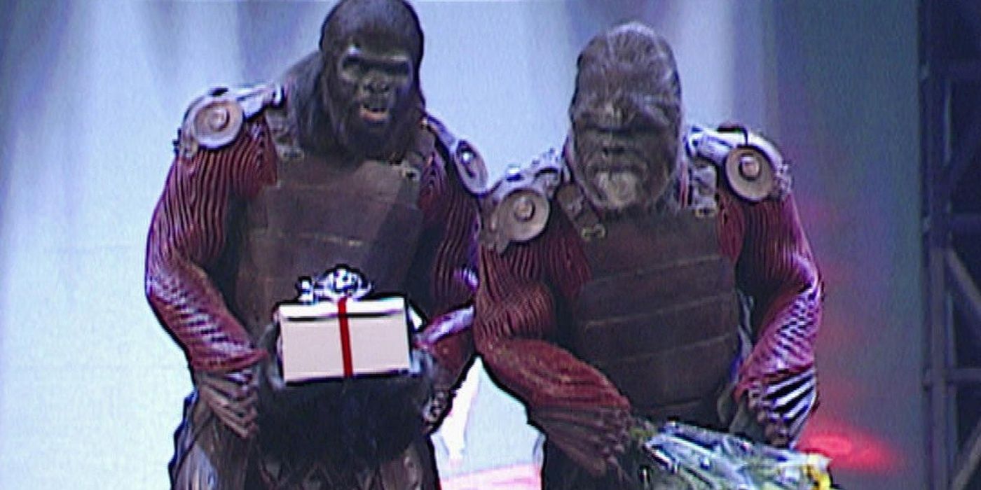 10 Hilariously Awkward Celebrity WWE Moments You Forgot About