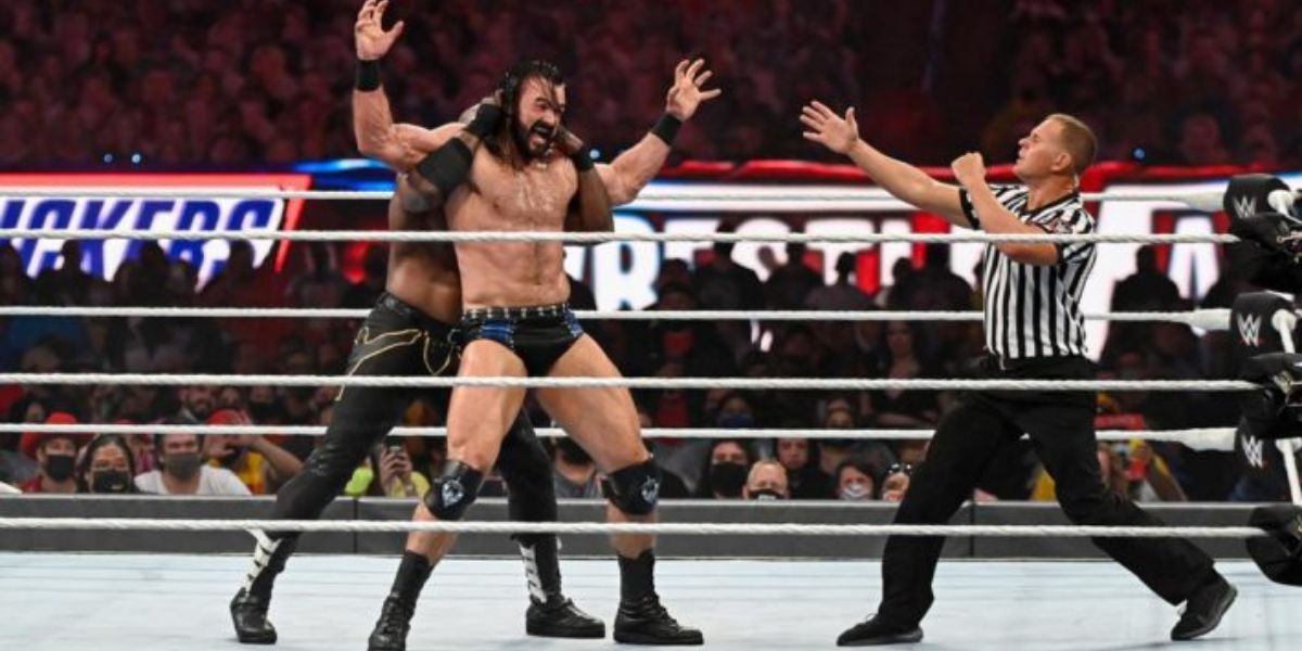 10 Times Wrestlers Refused To Tap Out While In A Submission Hold