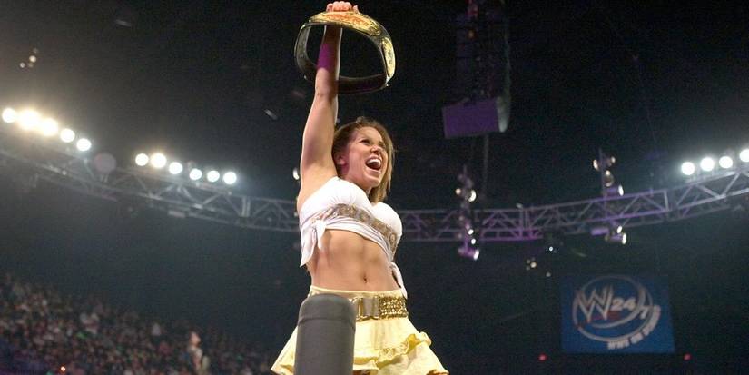 Shortest Female Champions In WWE History