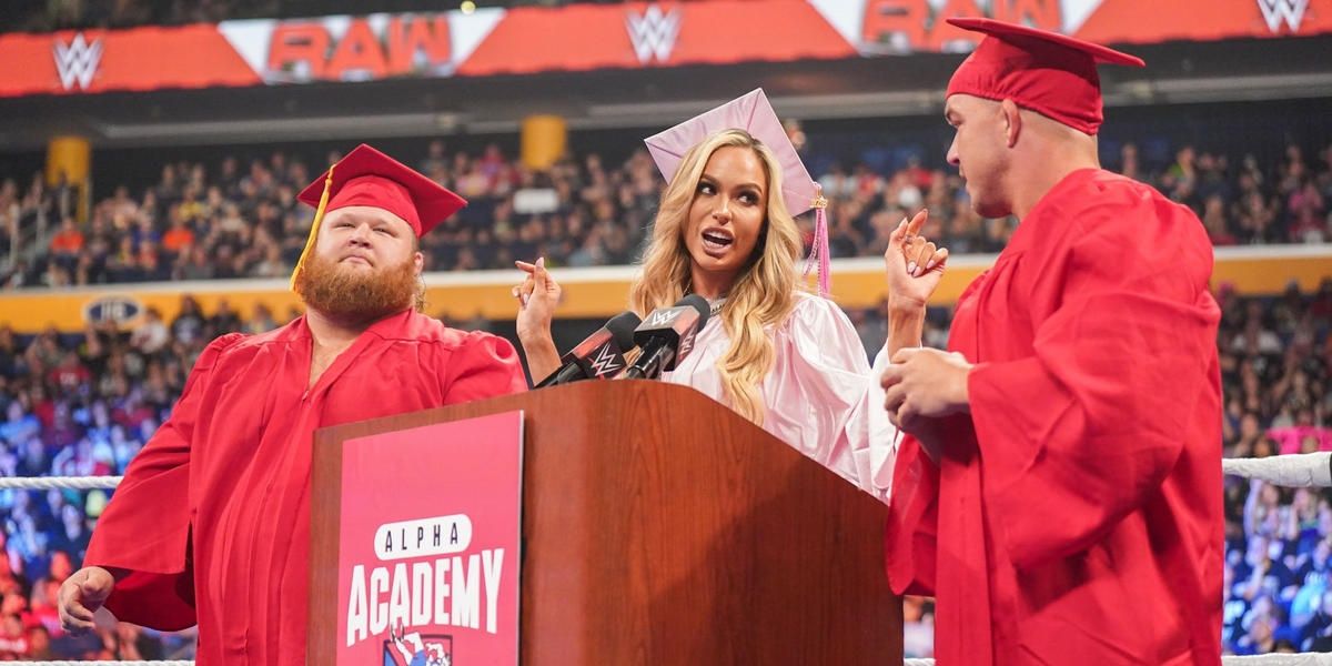 The 9 Youngest (& 9 Oldest) Women's Wrestlers In WWE