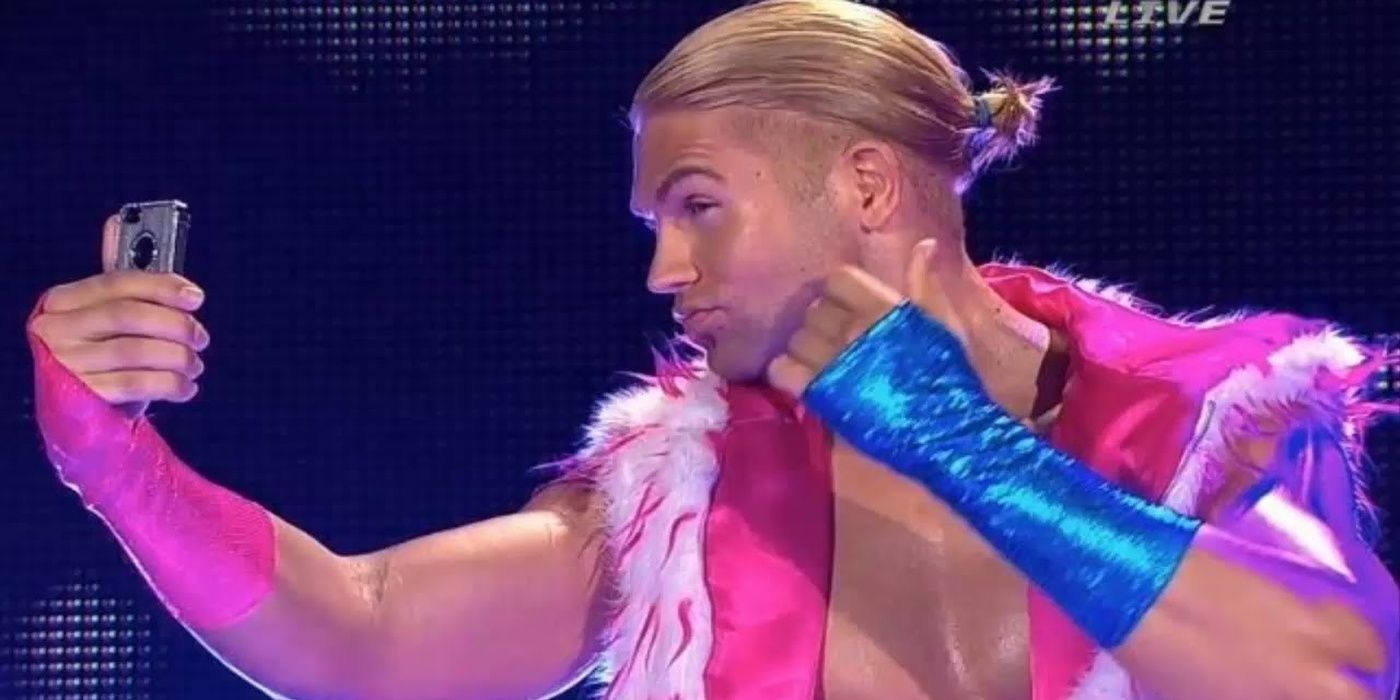 10 Wrestlers Who Saved Another Wrestler's Career