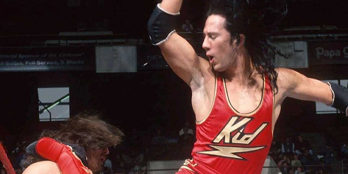 5 WWE Wrestlers With Unimpressive Physiques That Found Success In The 1990s (& 5 That Failed)