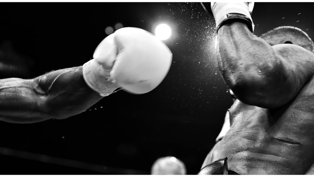 10 Boxers Who Tragically Died In The Ring