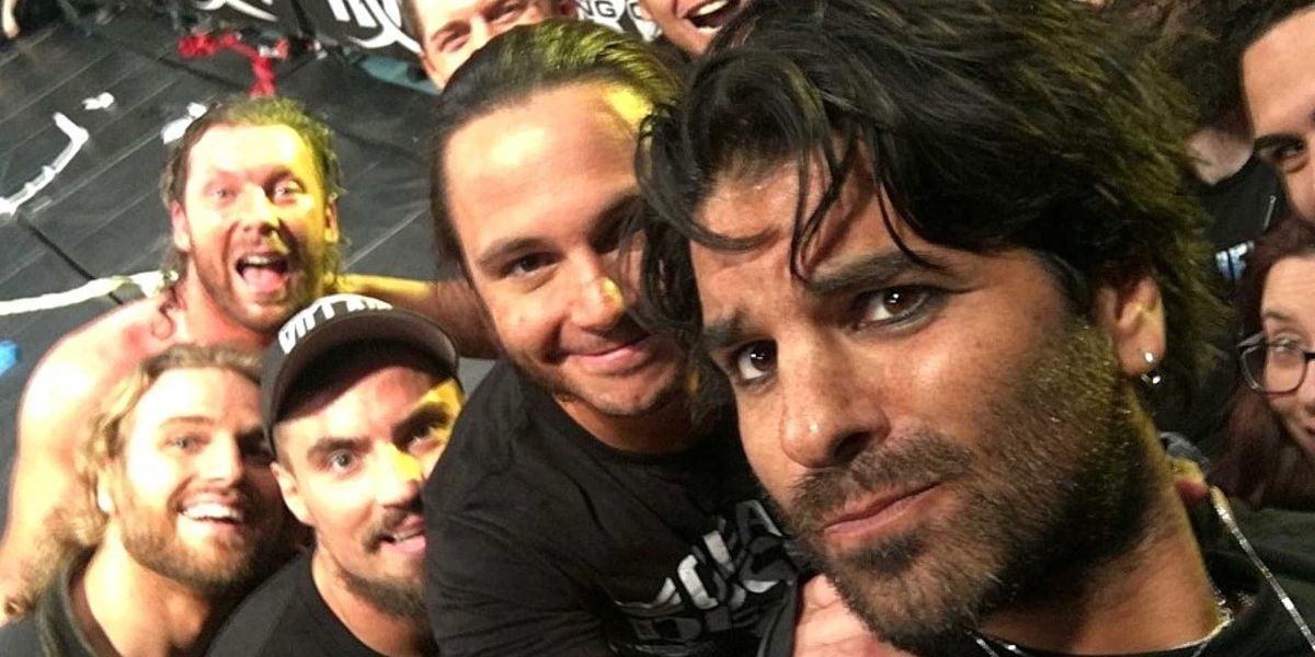 9 Wrestlers Who Probably Regret Taking That Selfie