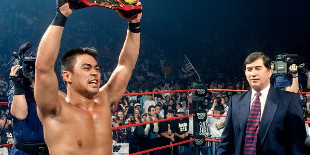 5 WWE Wrestlers With Unimpressive Physiques That Found Success In The 1990s (& 5 That Failed)