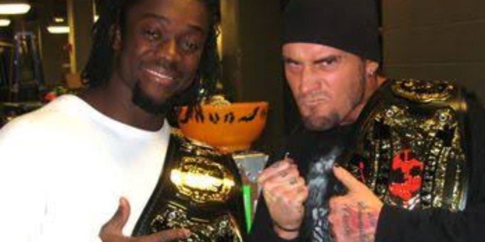 CM Punk & Kofi Kingston's Friendship In WWE, Explained CM Punk & Kofi Kingston's Friendship In WWE, Explained