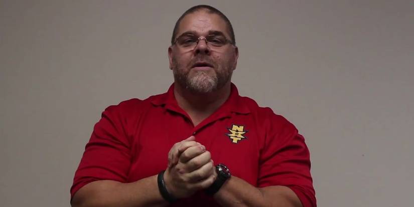 4 Wrestling Personalities That LA Knight Gets Along With (& 4 That He ...