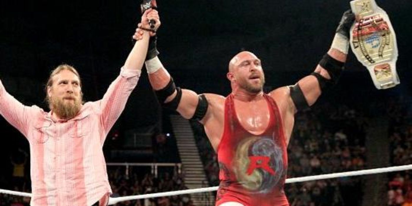 5 Members Of Wrestling Stables That Weren't Close Outside The Ring (& 5 ...