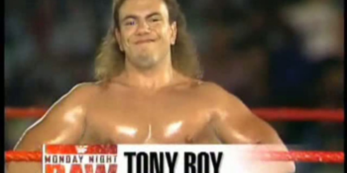 10 Worst Wrestlers To Main Event WWE Shows In The 1990s