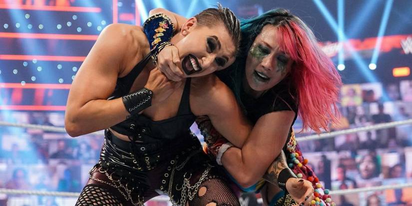 Alexa Bliss on Charlotte Flair and Rhea Ripley ‘Trust Issues’ Ahead of ...