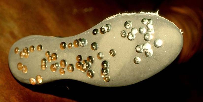 Behind-The-Scenes Stories From The Undertaker & Mick Foley's Hell In A ...