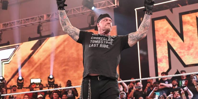 Undertaker Takes Back Controversial Comments About New Generation of ...