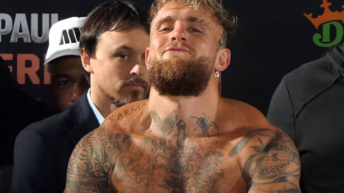 Jake Paul Flexes Bulked Up Physique Ahead Of Andre August Fight