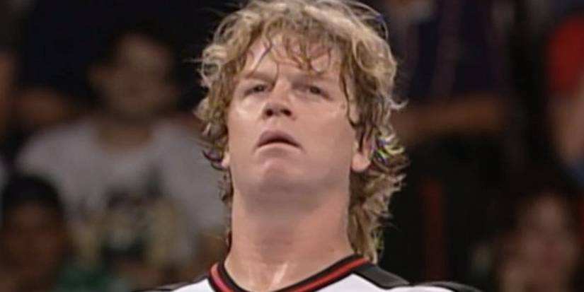 Wrestling Finishers That Look Like They Couldn't Crack An Egg