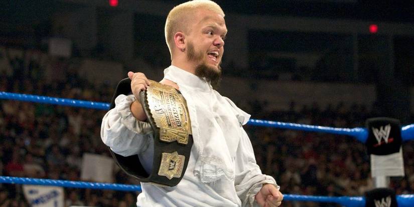 Shortest WWE Wrestlers Ever
