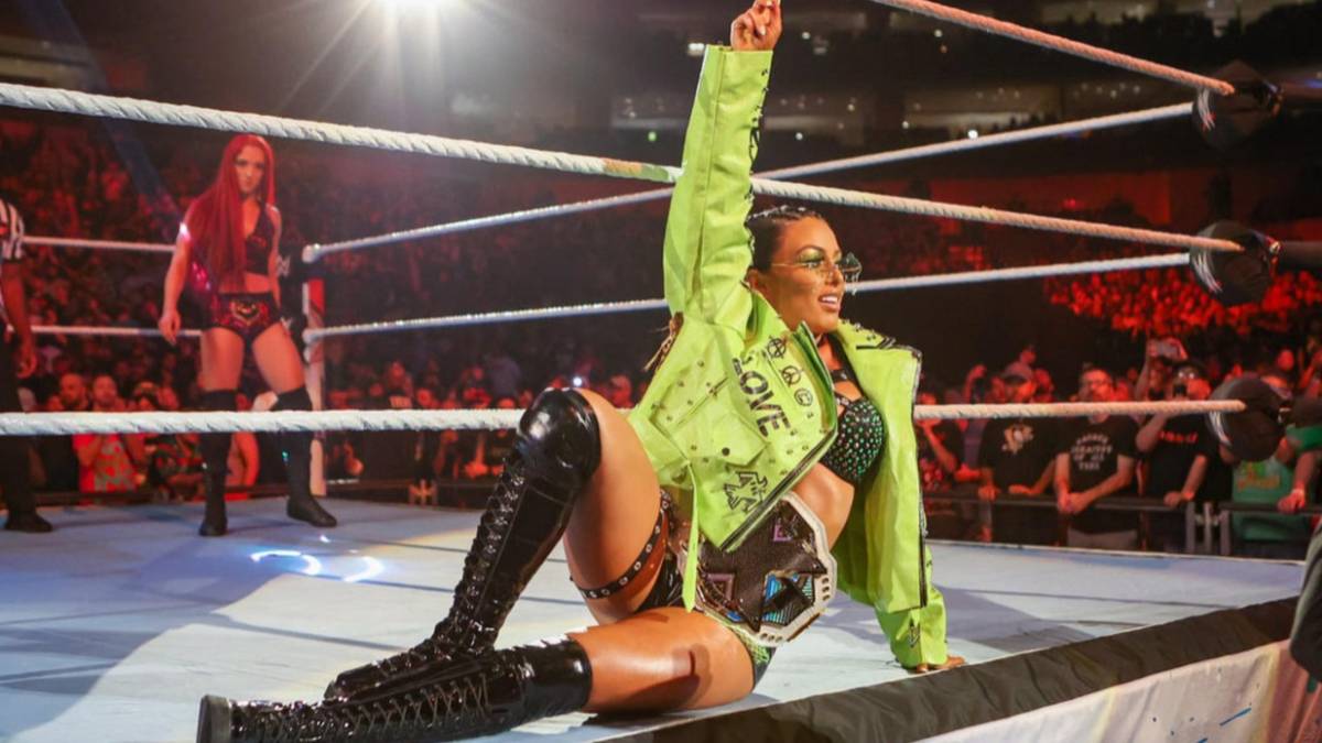 Mandy Rose Reveals Absurd Amount Of Money She Earns Outside WWE