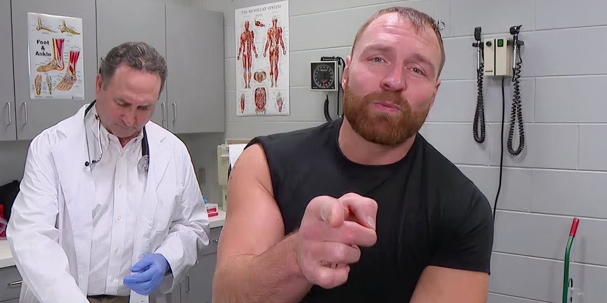 Things That Happen Backstage At Every WWE Show