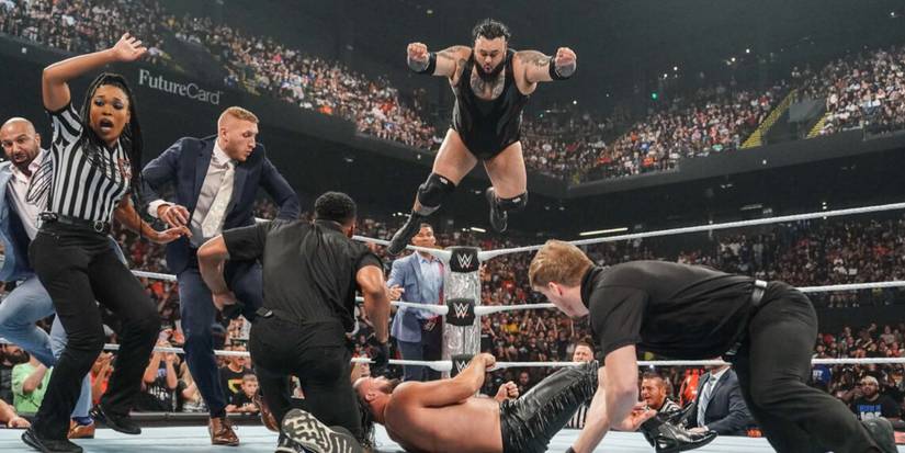 "Trainers, Loafers & Crocs" - WWE Fans on Roman Reigns' Potential Clash ...