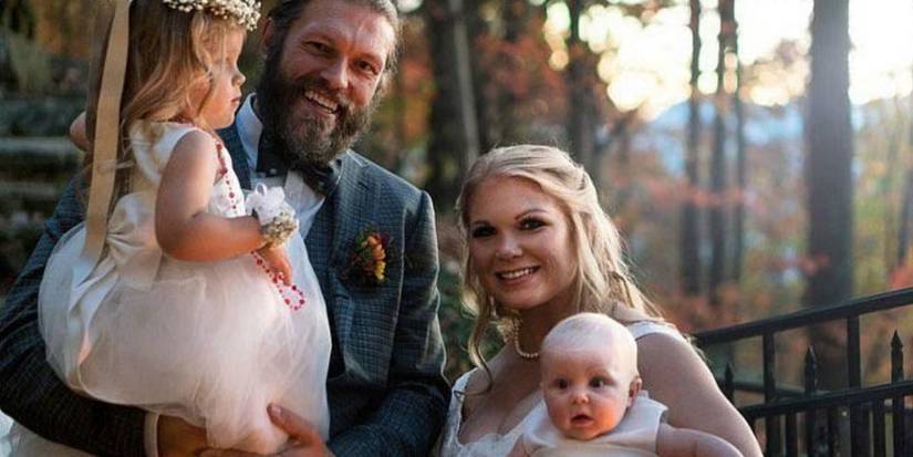 Beth Phoenix's Age, Height, Husband, Children & More