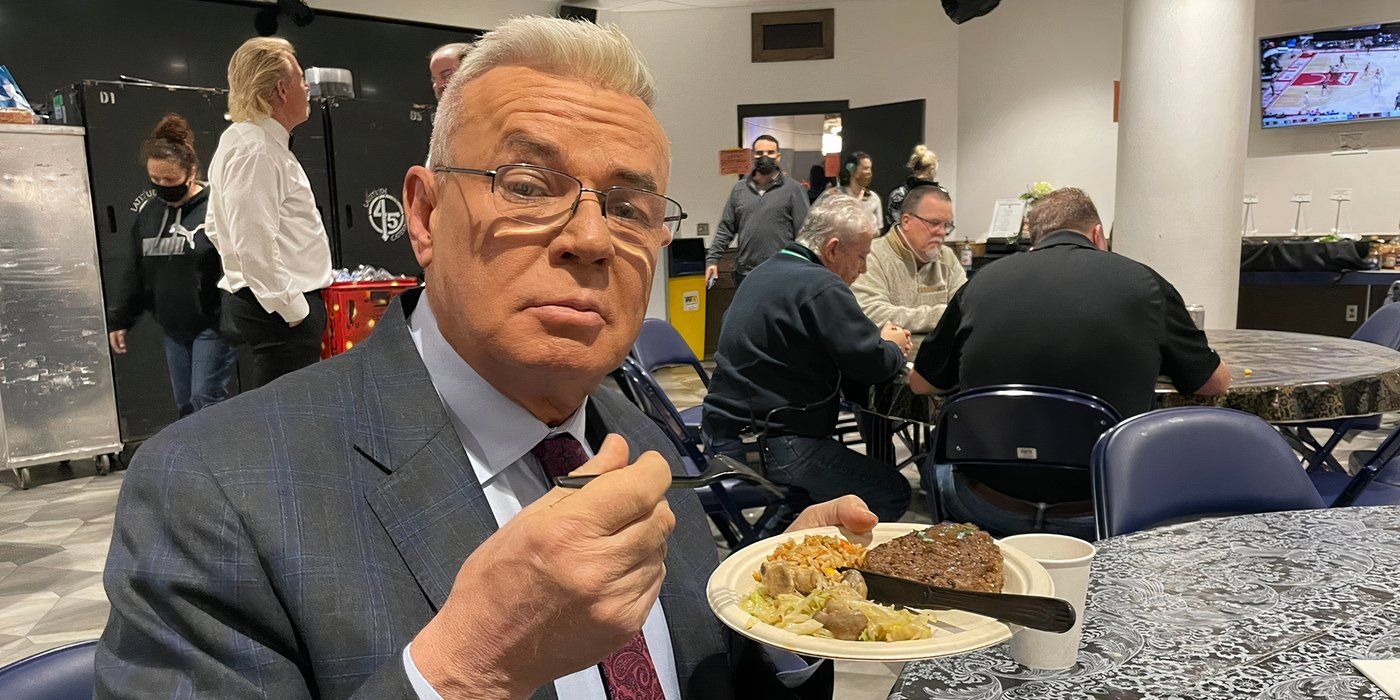 Things That Happen Backstage At Every WWE Show